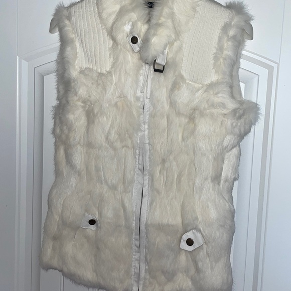 Dolce Cabo | Jackets & Coats | Brand New Girls Sweater Vest With Rabbit ...